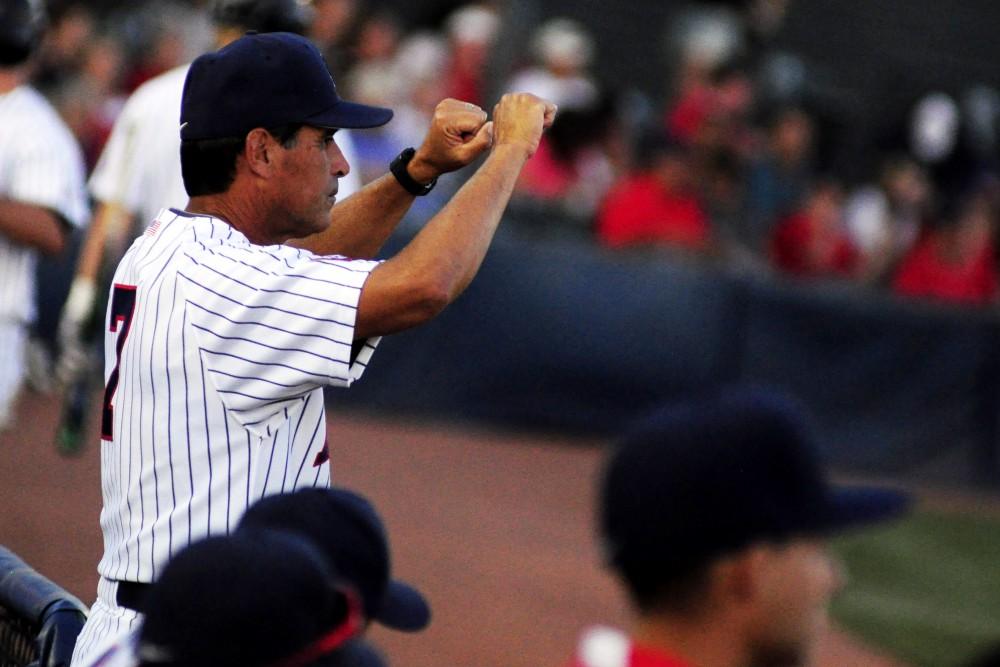 Lopez returns to lead Arizona baseball – The Daily Wildcat