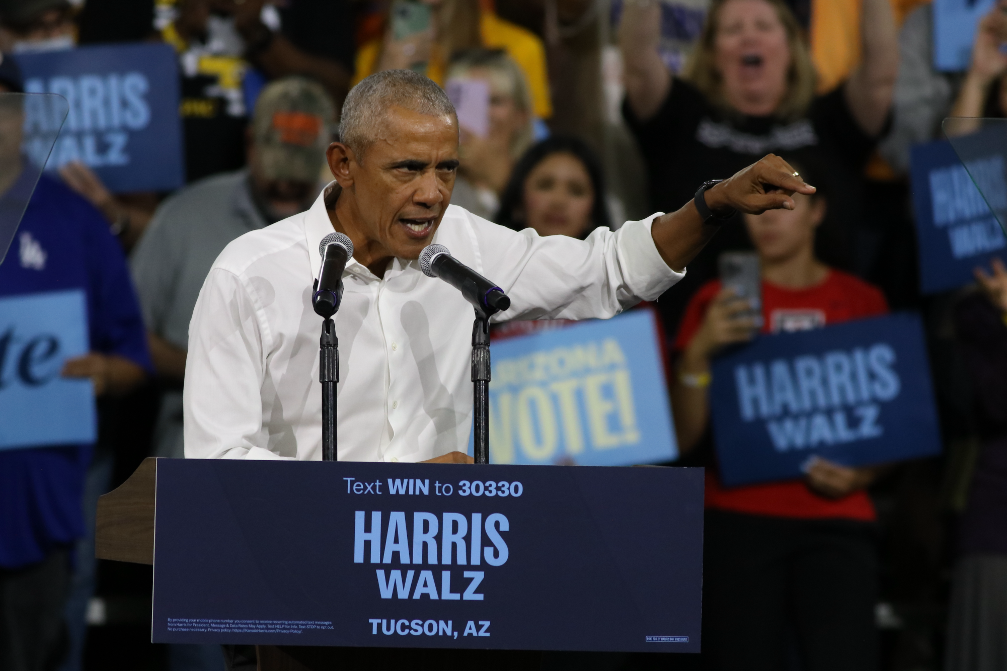 Former President Barack Obama holds rally on UA campus – The Daily Wildcat
